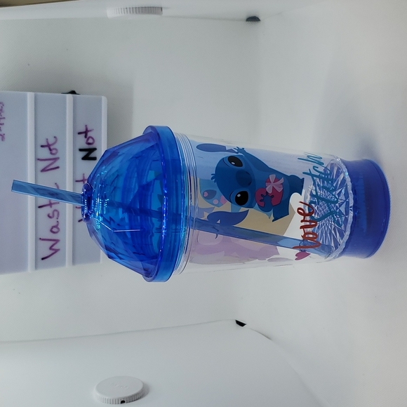 Disney | Dining | Bn Disneys Stitch Light Up Cup Wstraw Small Scratch ...